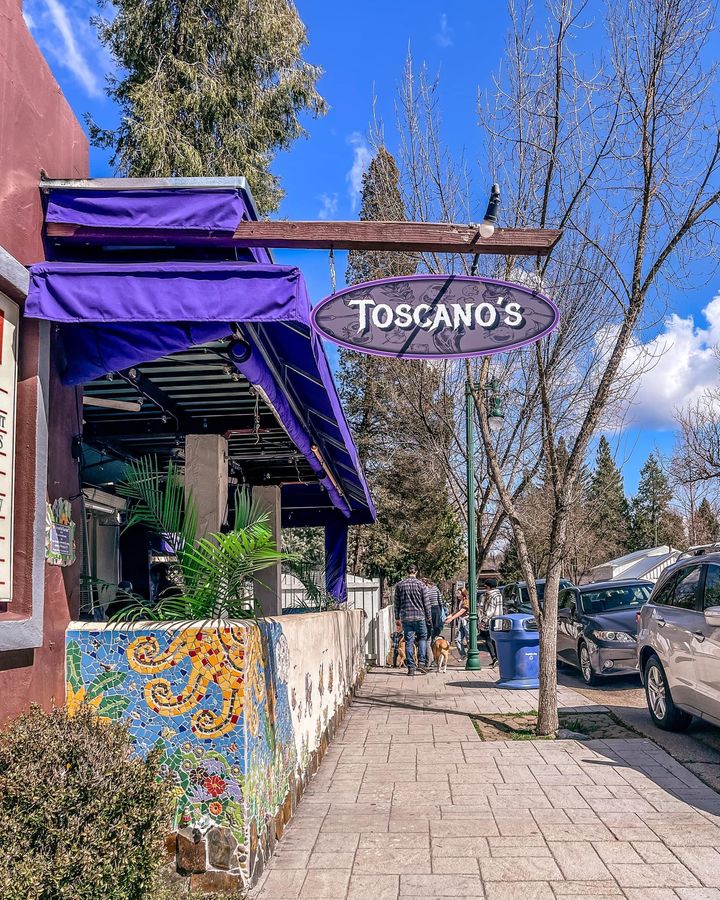toscano's restaurante - GoCalaveras.com